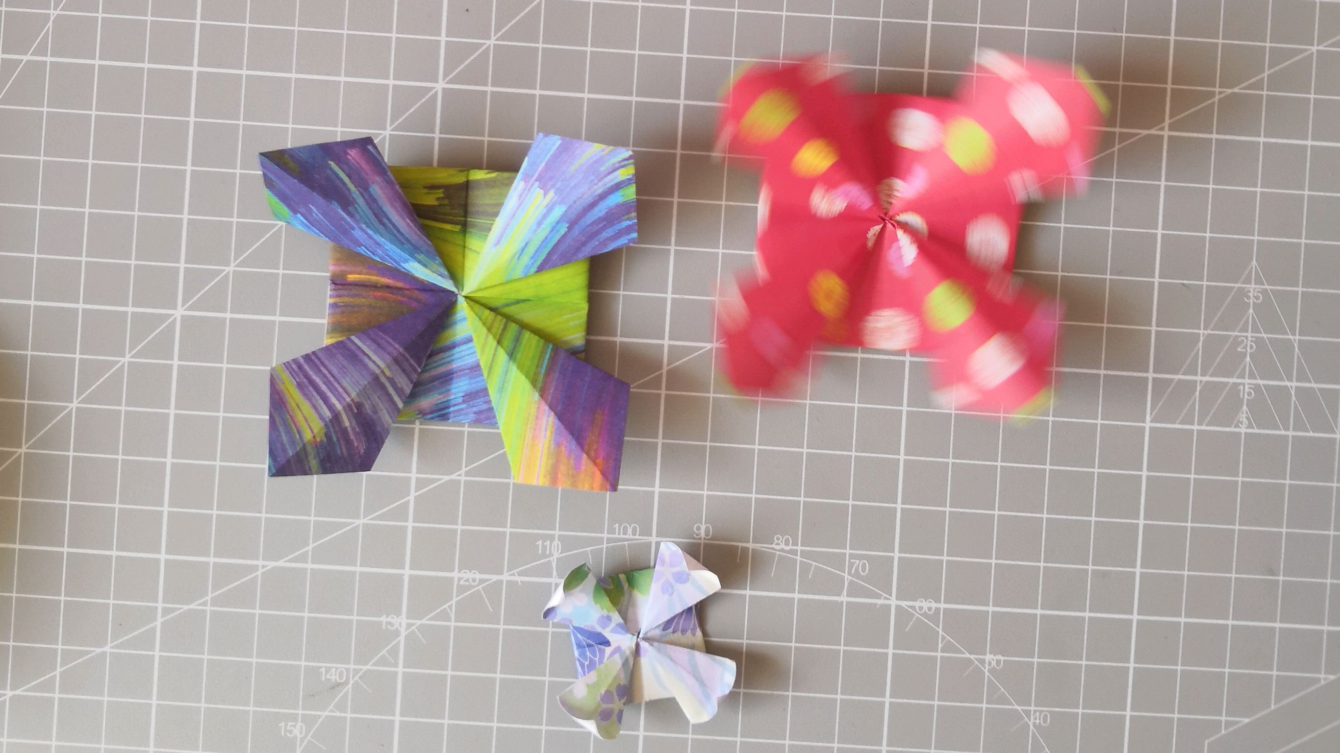 东西南北折纸怎么折